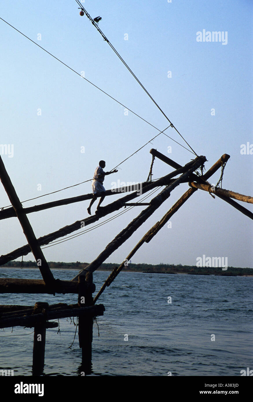 Traditional fishing net, Kerala, India Stock Photo - Alamy