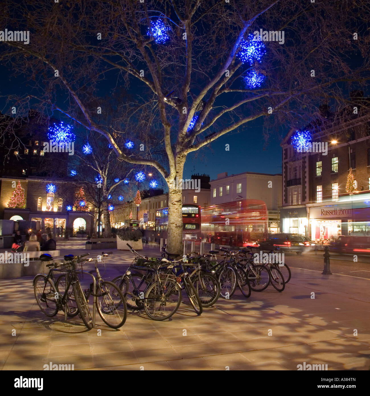 Christmas In The Kings Road Chelsea London UK Stock Photo - Alamy