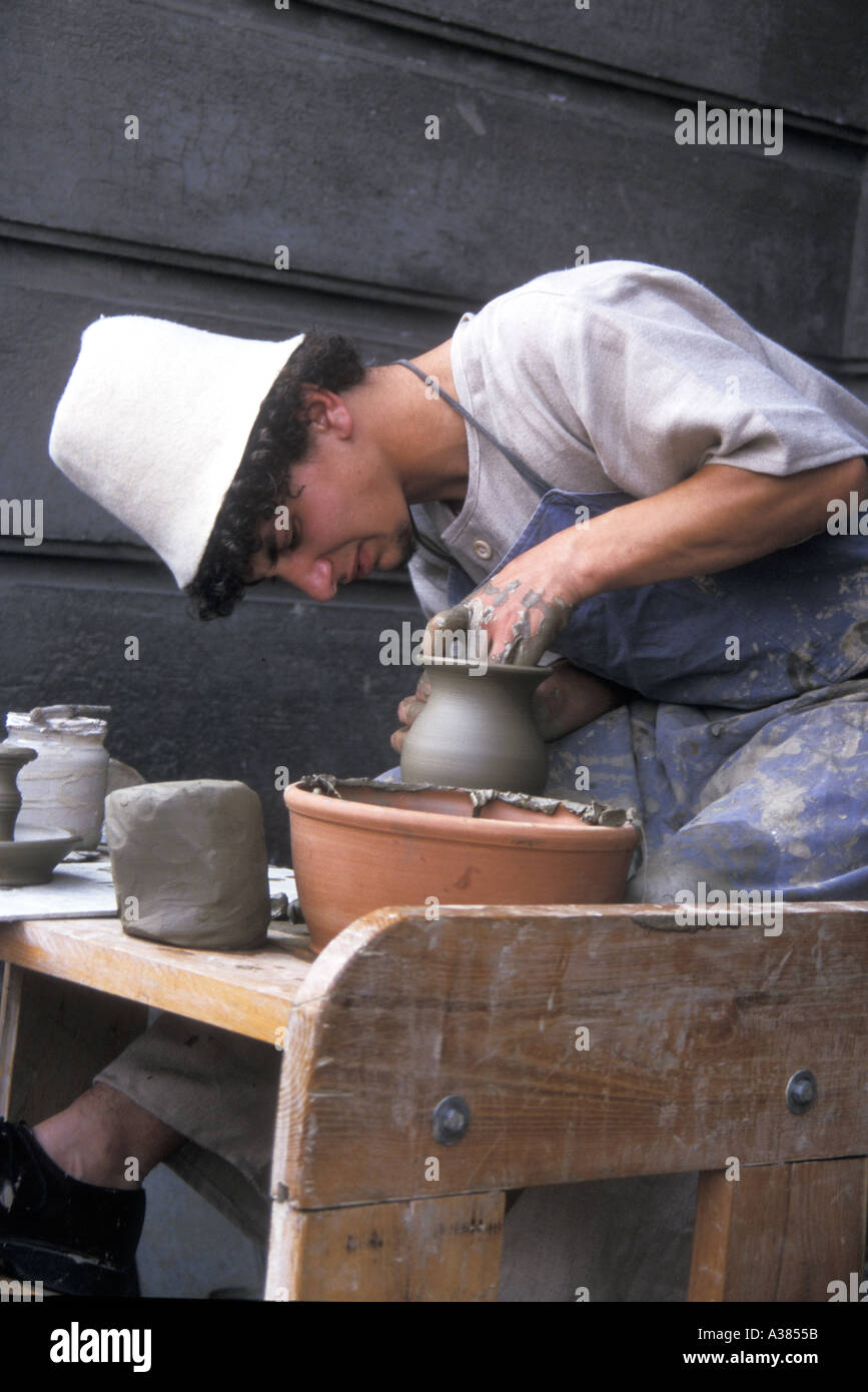 Pottery organization hi-res stock photography and images - Alamy