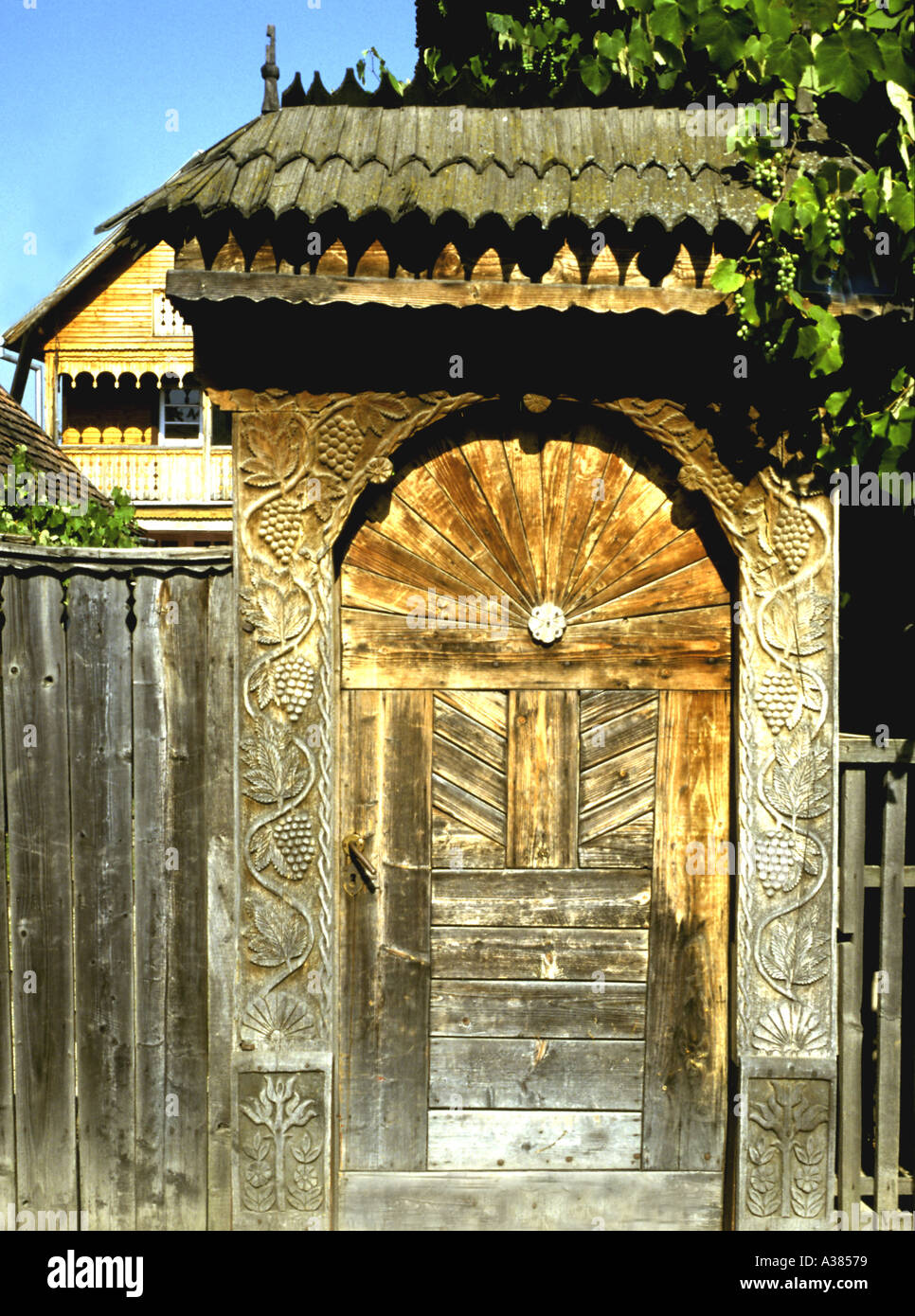 Szekler gate hi-res stock photography and images - Alamy