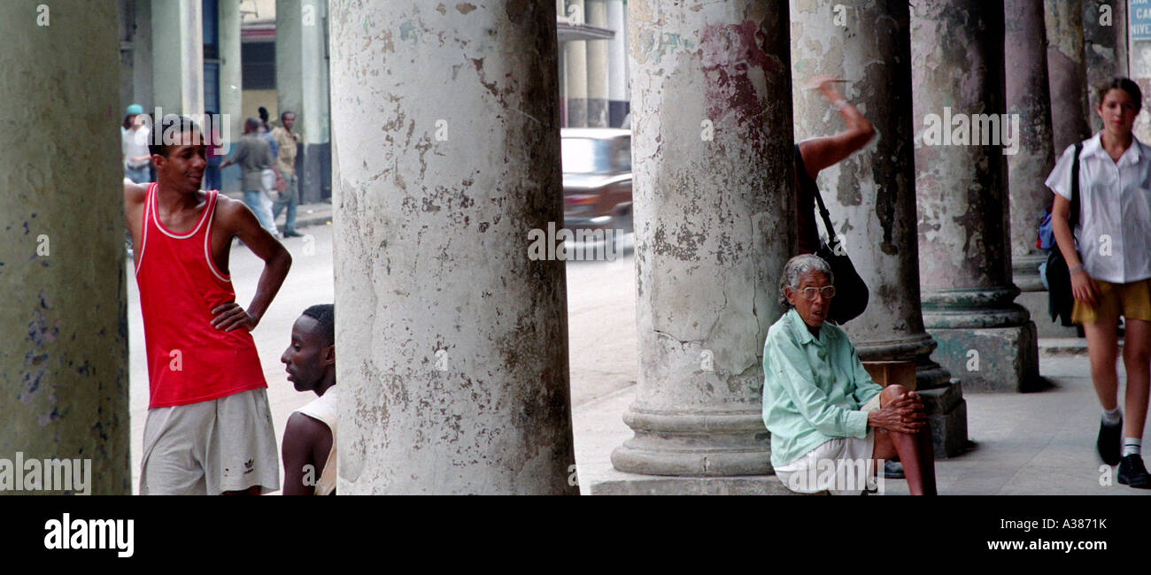 Arches along sidewalk in hi-res stock photography and images - Alamy