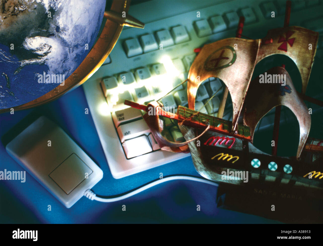 Ship world keyboard and mouse Stock Photo - Alamy