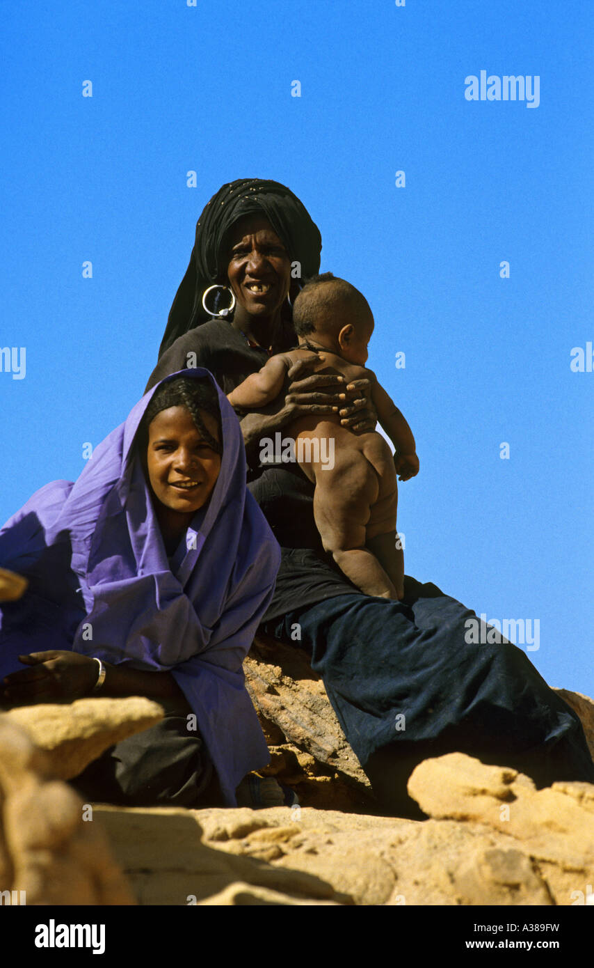 Tuareg child hi-res stock photography and images - Alamy