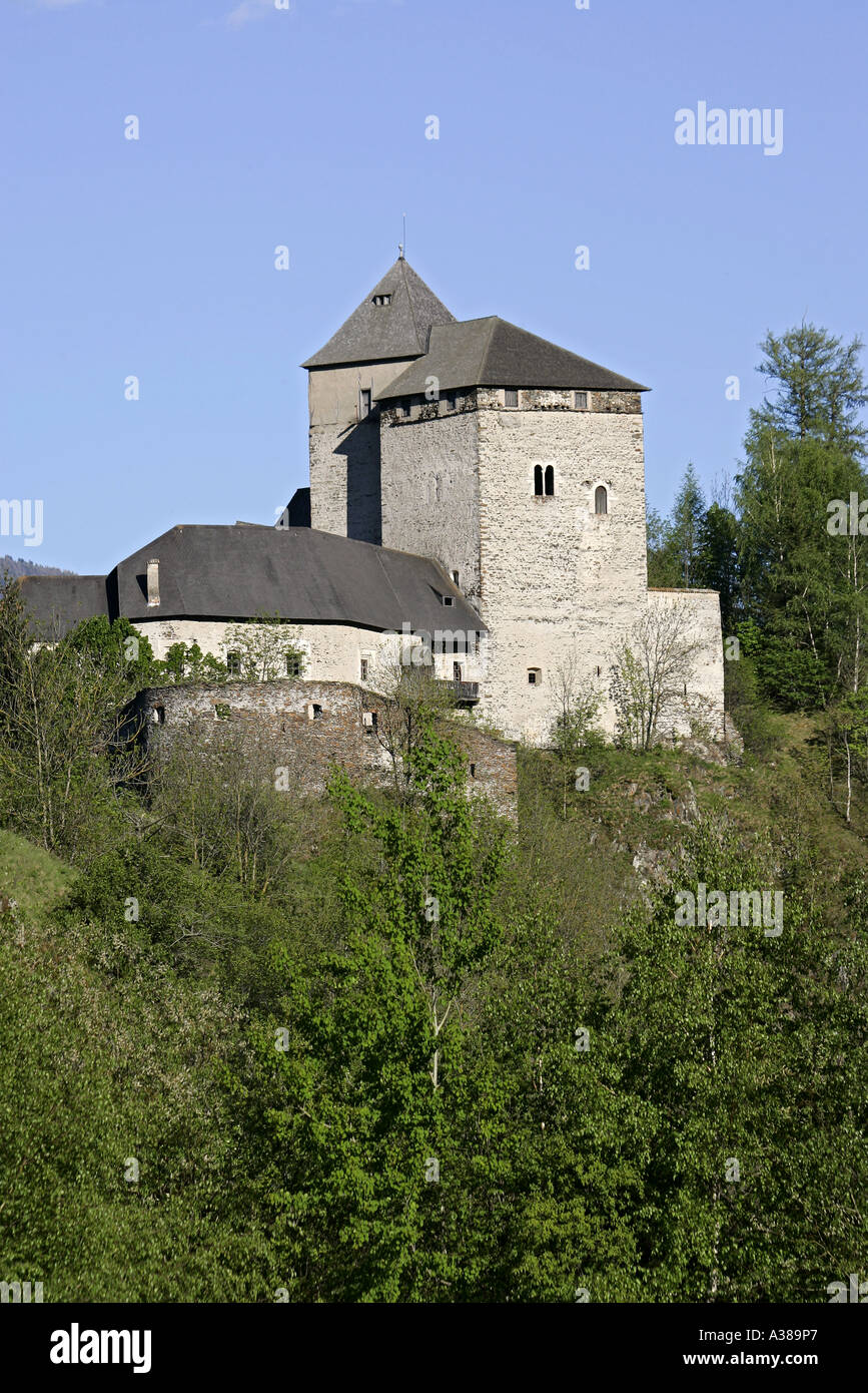 Burg Reifenstein in Freienfeld Castel Tasso Castle Reifenstein Stock ...