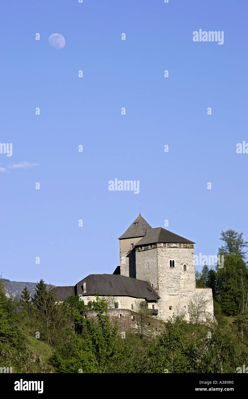 Burg Reifenstein in Freienfeld Castel Tasso Castle Reifenstein Stock ...