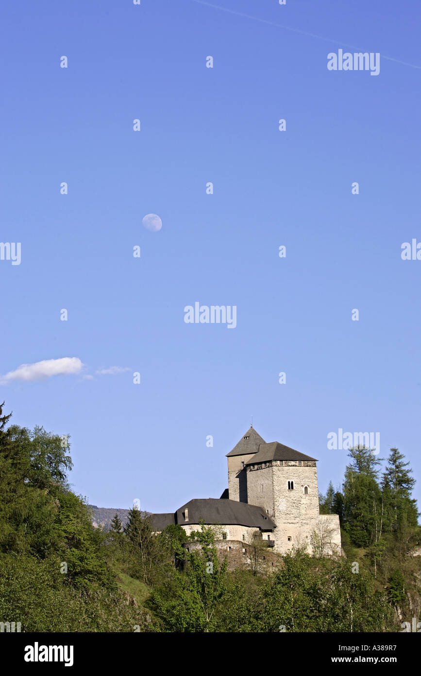 Burg Reifenstein in Freienfeld Castel Tasso Castle Reifenstein Stock ...