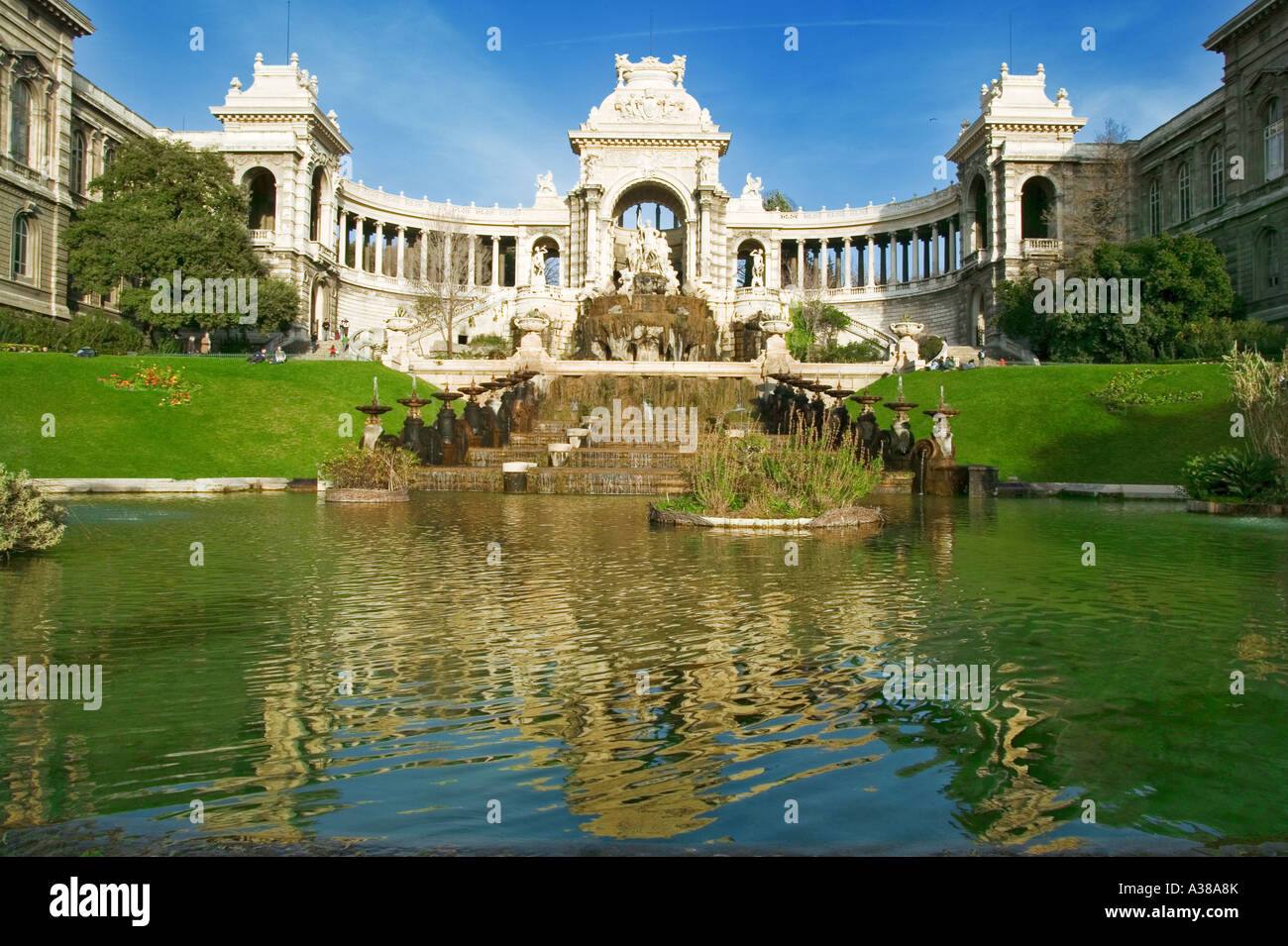 LONGCHAMP PALACE - MARSEILLE - PROVENCE - FRANCE Stock Photo - Alamy