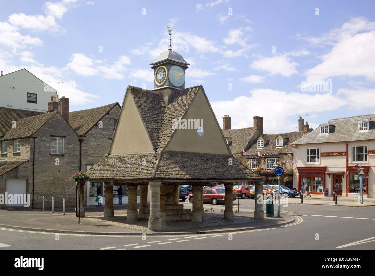 17th century Butter Cross in the Cotswold town of Witney, Oxfordshire ...
