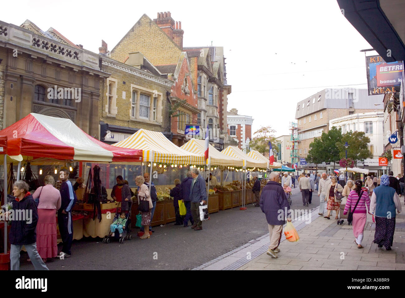 French Market in New Road Gravesend Kent Stock Photo - Alamy