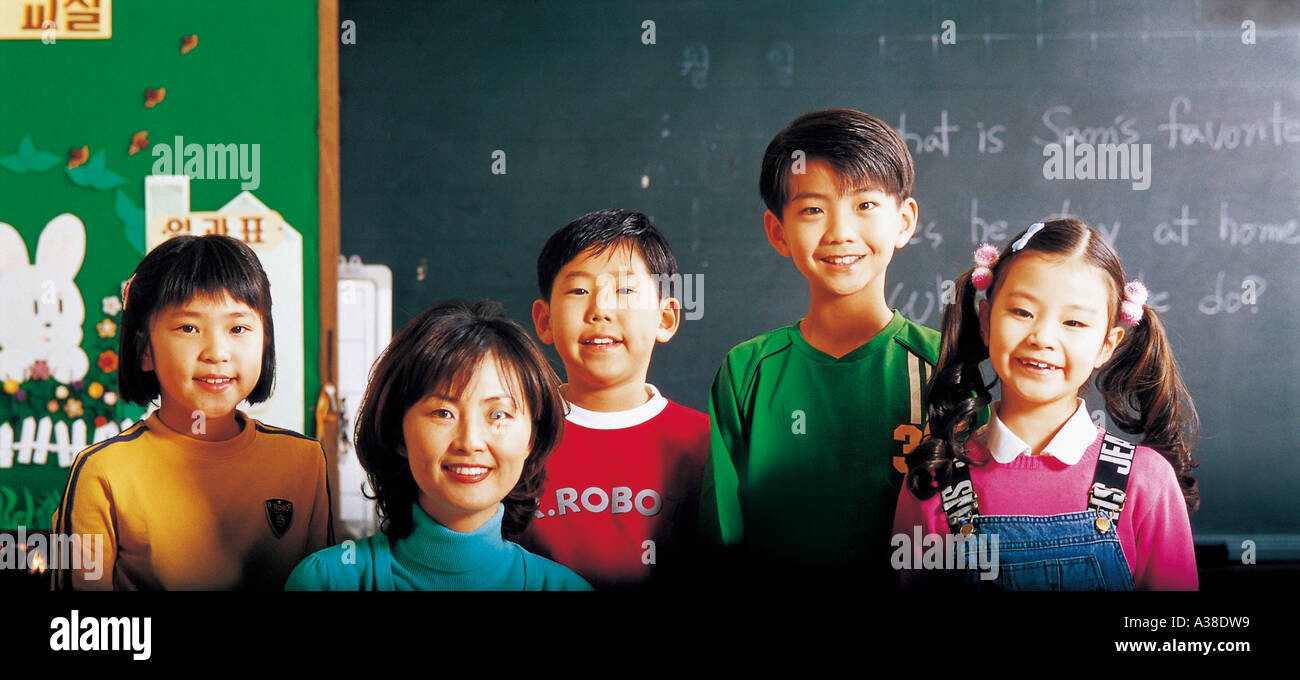 Korean lecturer hi-res stock photography and images - Alamy