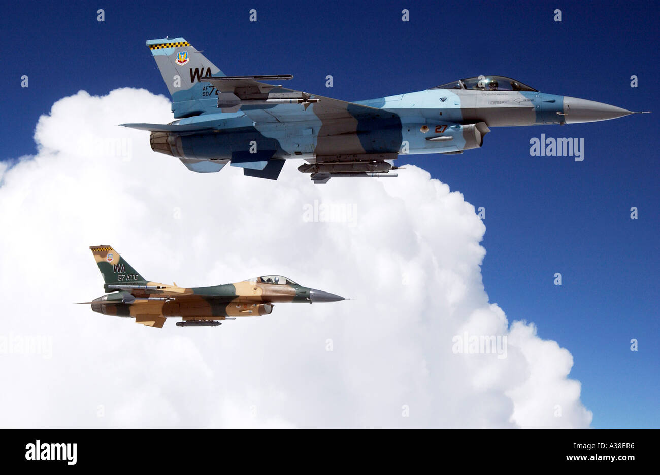 F16 cockpit closeup hi-res stock photography and images - Alamy