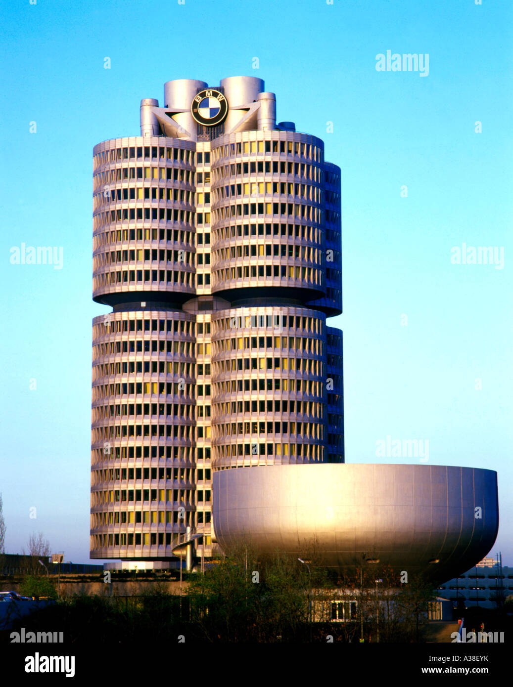 BMW Hochhaus, BMW building in Bayern BMW central Stock Photo - Alamy