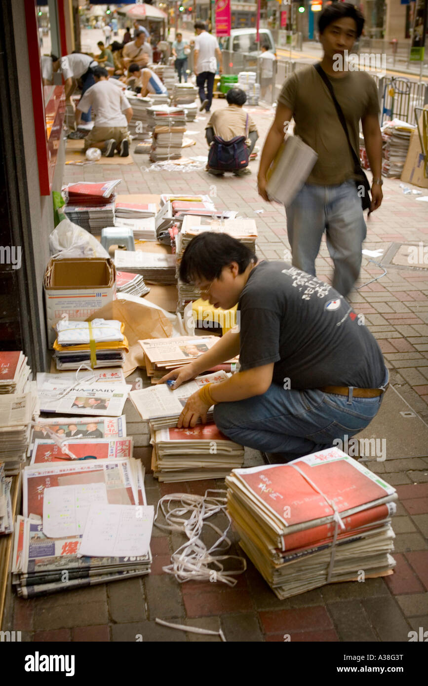Newspaper vendors Hong Kong Stock Photo - Alamy