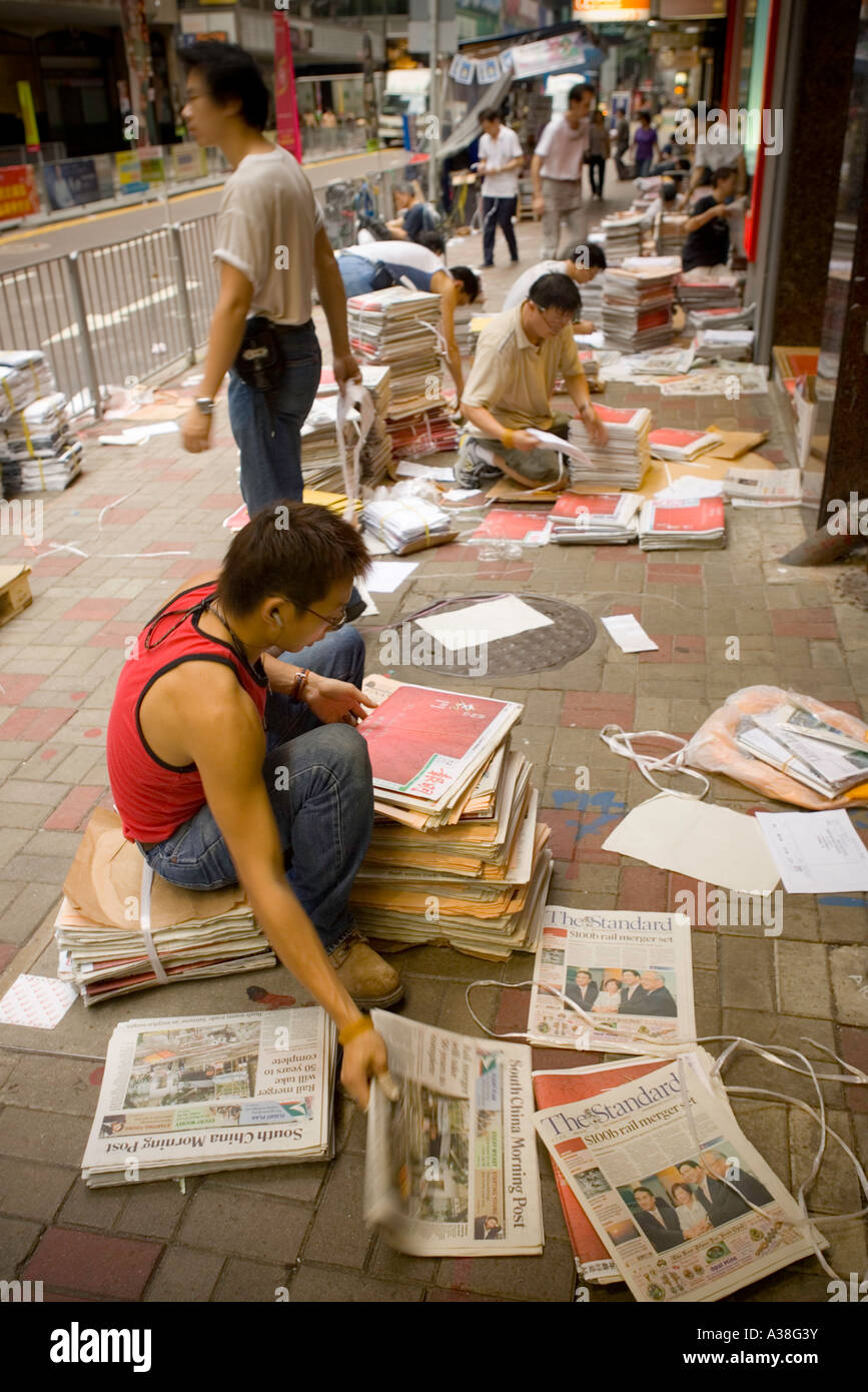 Newspaper vendors, Hong Kong Stock Photo - Alamy