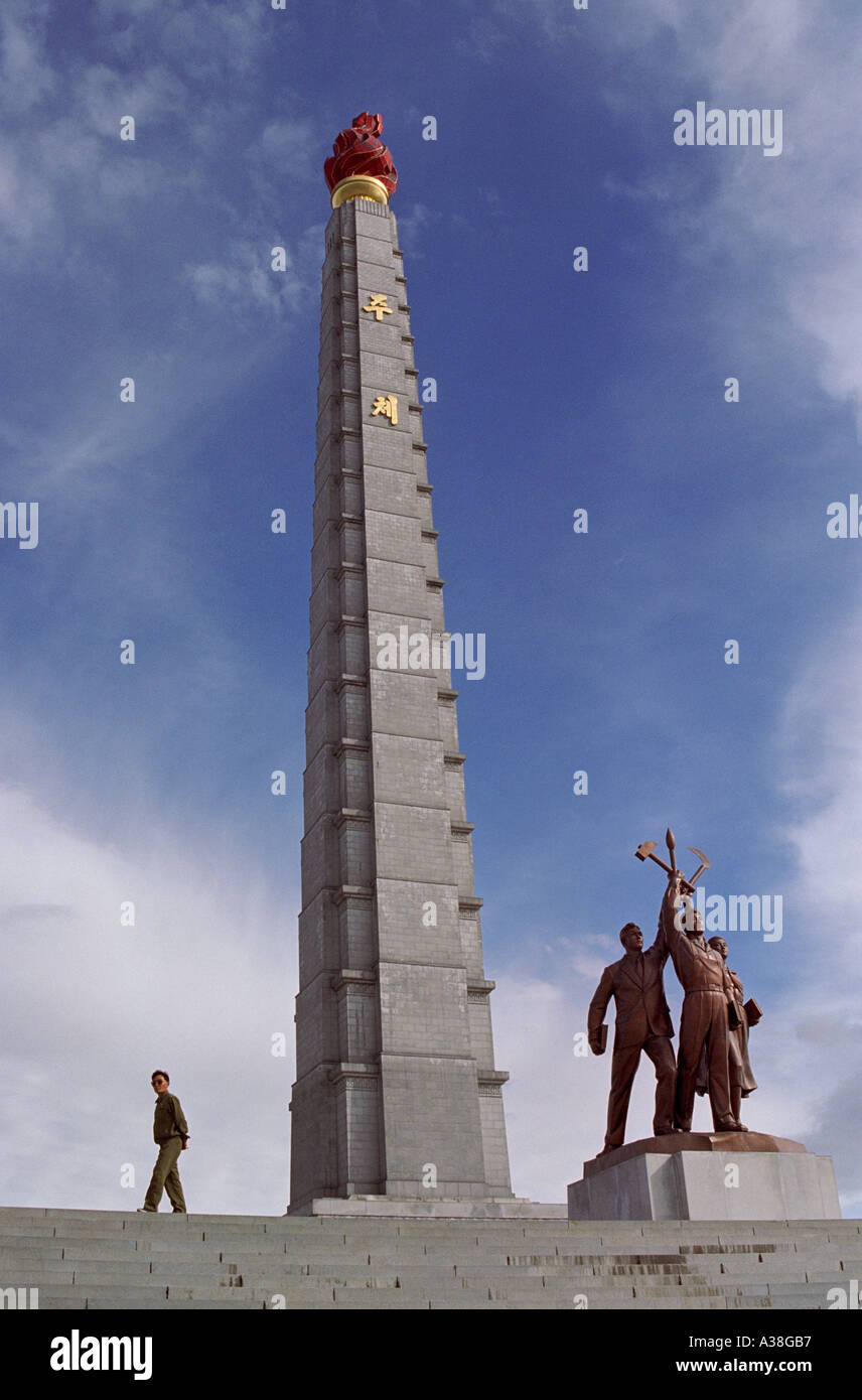 Juche Tower with statue and worker Pyongyang North Korea Stock Photo ...