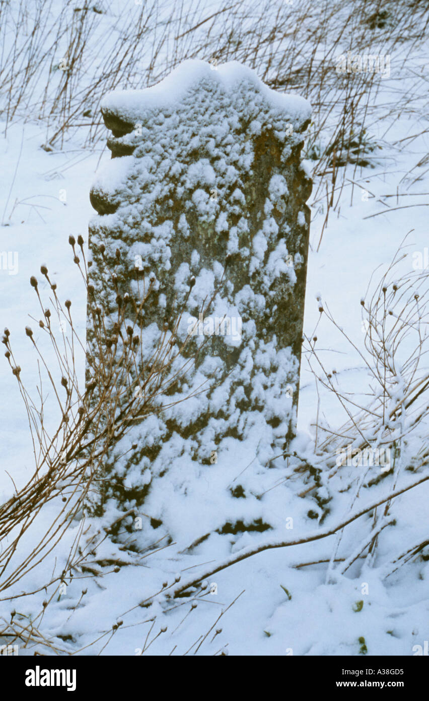 Frozen dead body hi-res stock photography and images - Alamy
