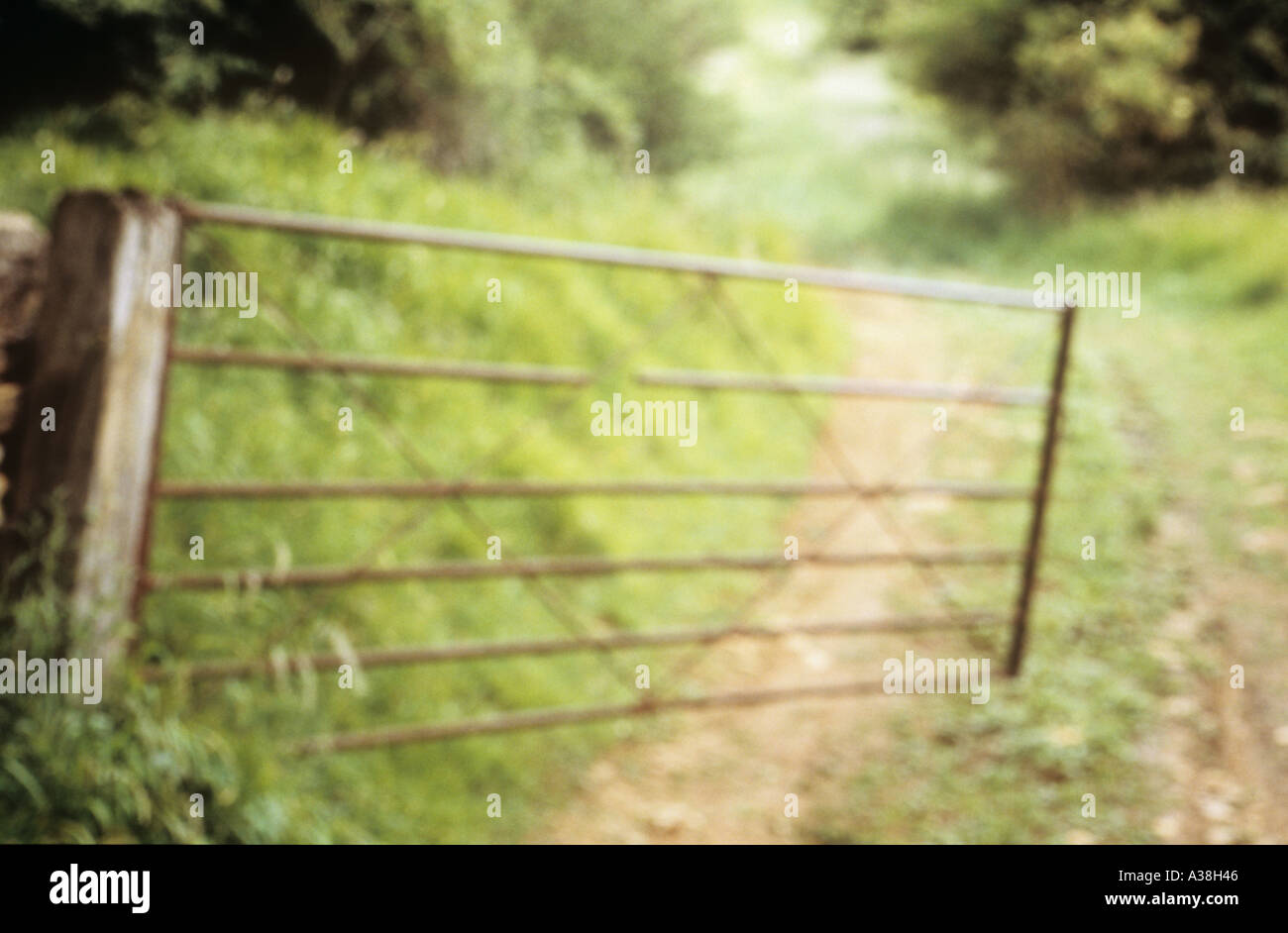 Half open gate hi-res stock photography and images - Alamy