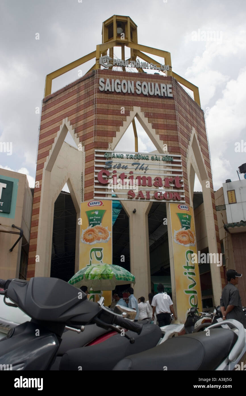 Saigon Square shopping centre Saogon Stock Photo - Alamy