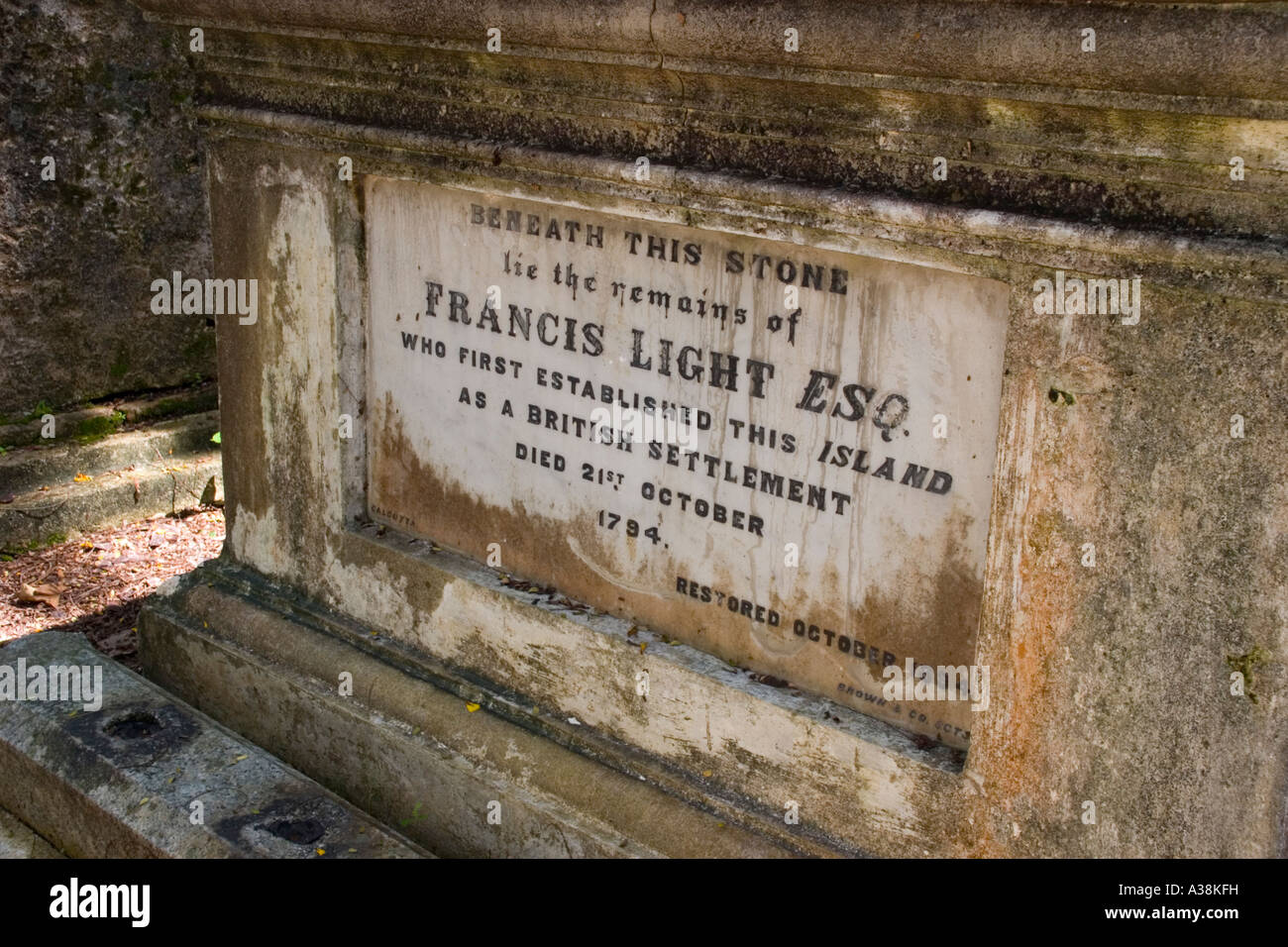The grave of Francis Light founder of Penang Stock Photo - Alamy