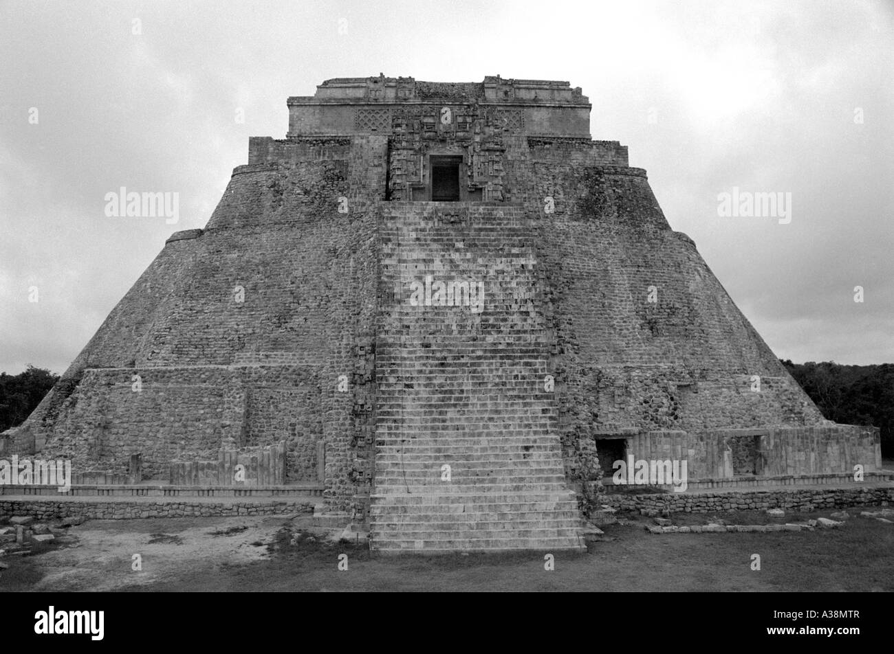 Mayan ruins at Uxmal, Mexico Stock Photo - Alamy