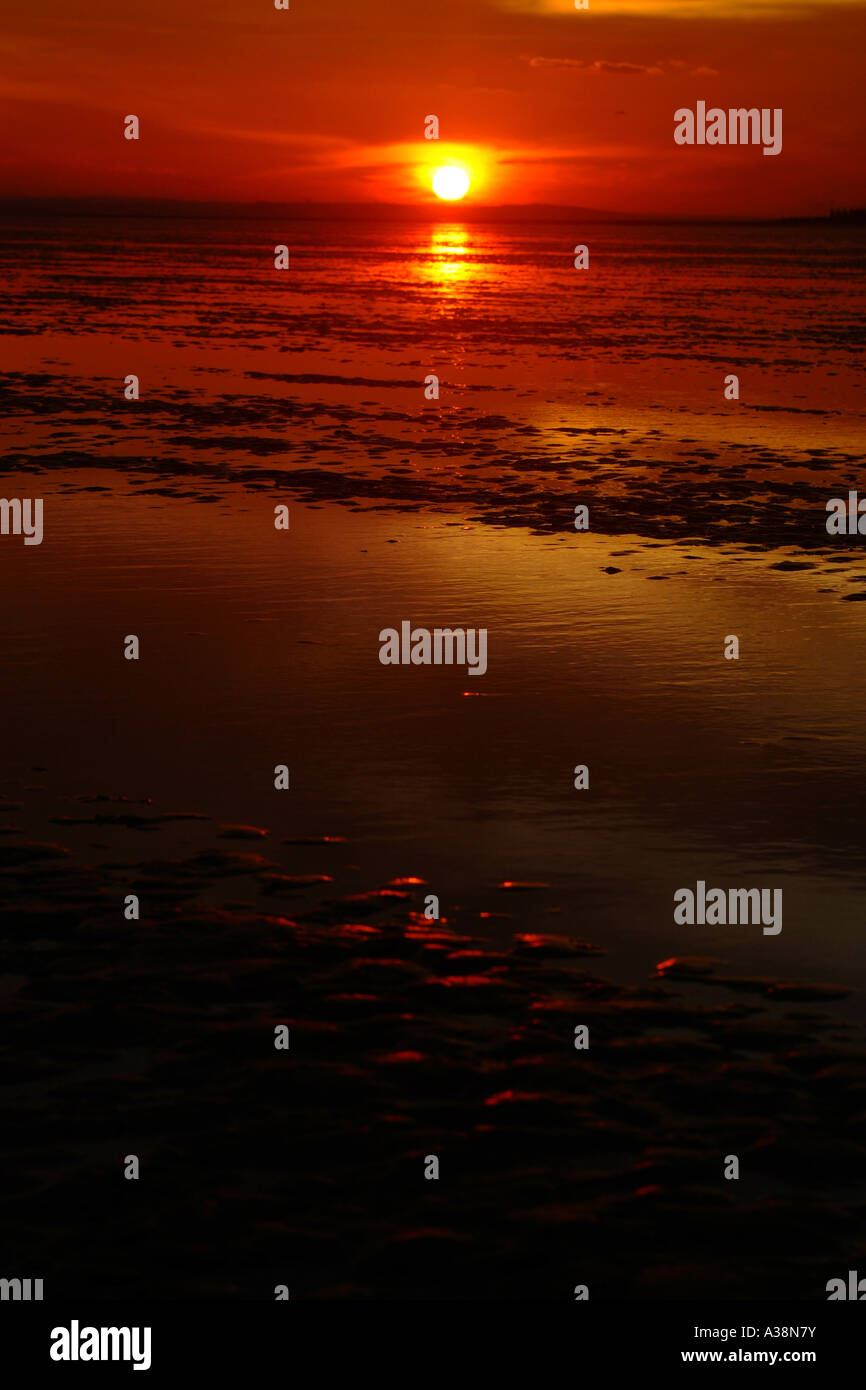 Wispy clouds and intense sun hi-res stock photography and images - Alamy