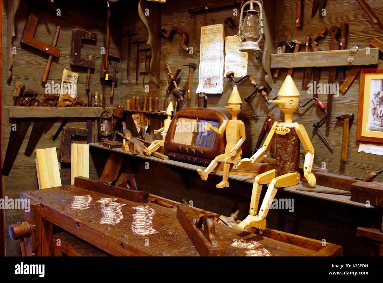 Pinocchio shop in rome italy hi-res stock photography and images - Alamy