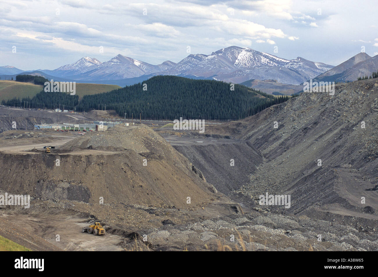 Backfill mine hi-res stock photography and images - Alamy