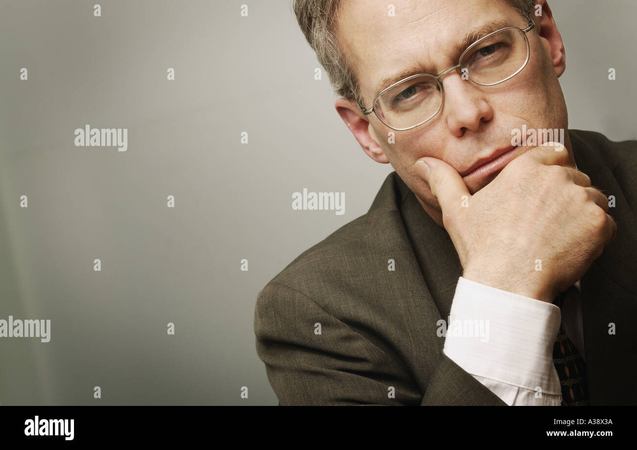 Concerned face hi-res stock photography and images - Alamy