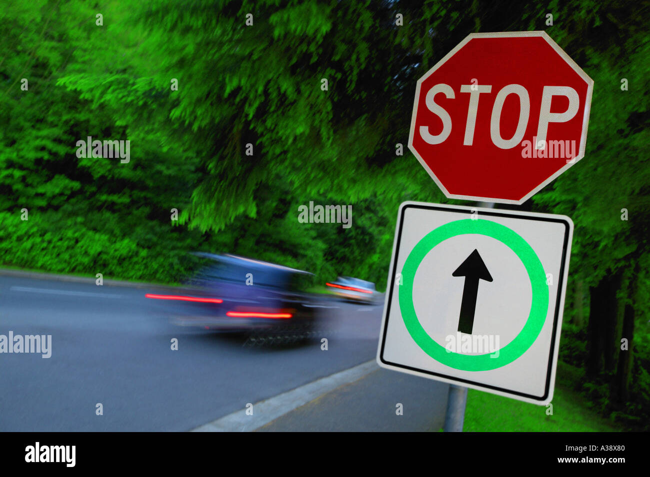 Stop sign and traffic Stock Photo - Alamy