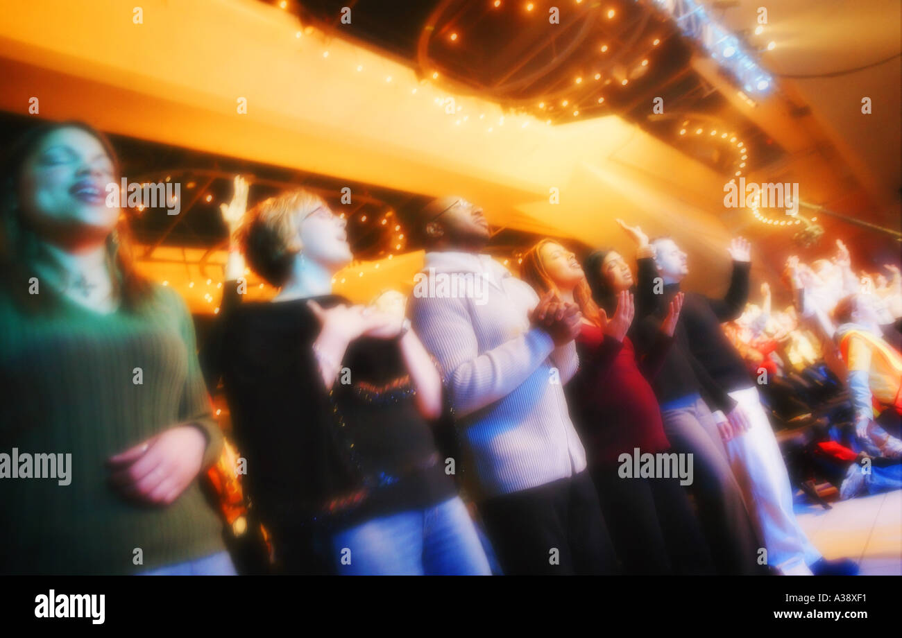 Worship service hi-res stock photography and images - Alamy