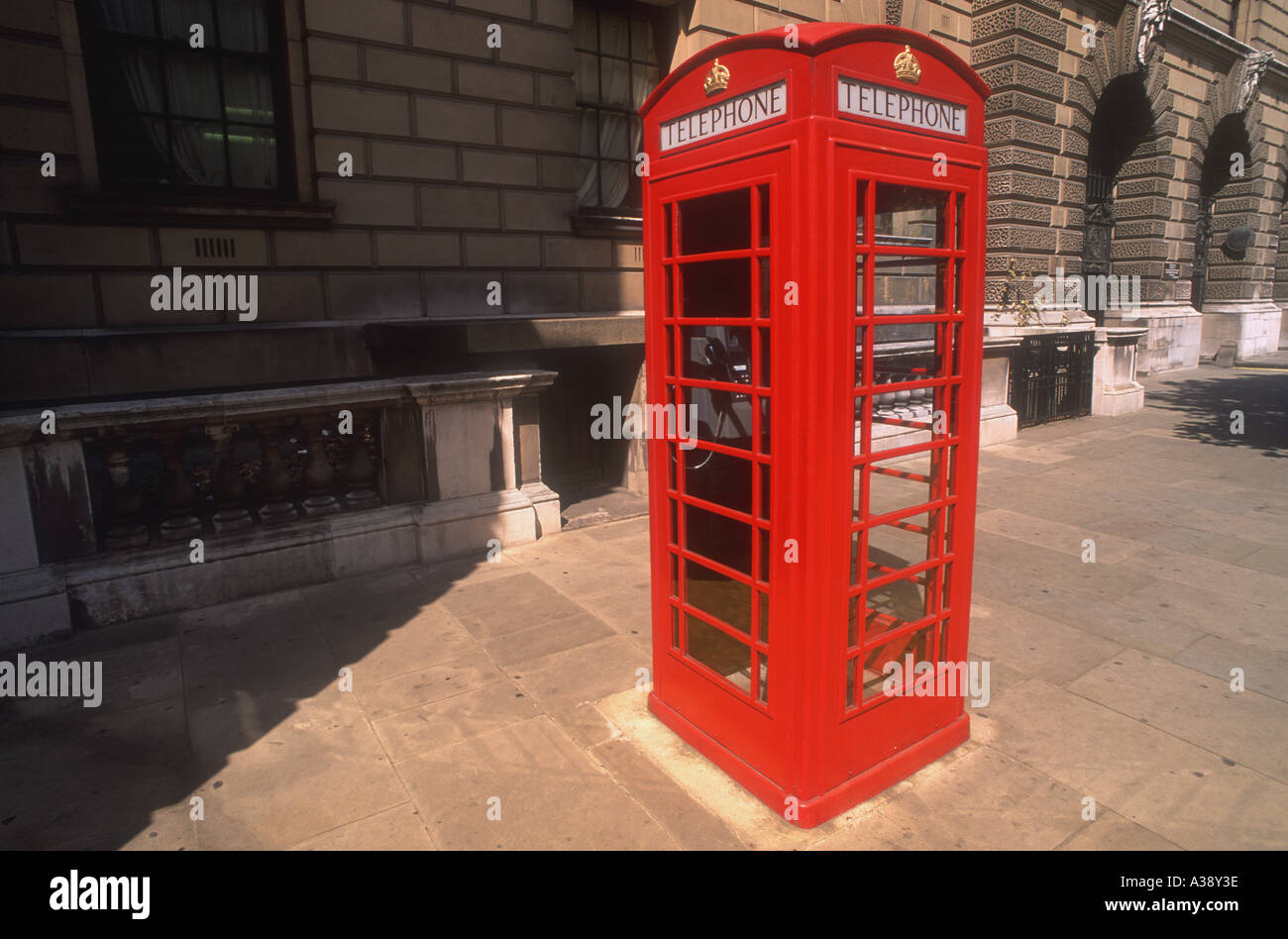 English traditional telephone box Stock Photo - Alamy