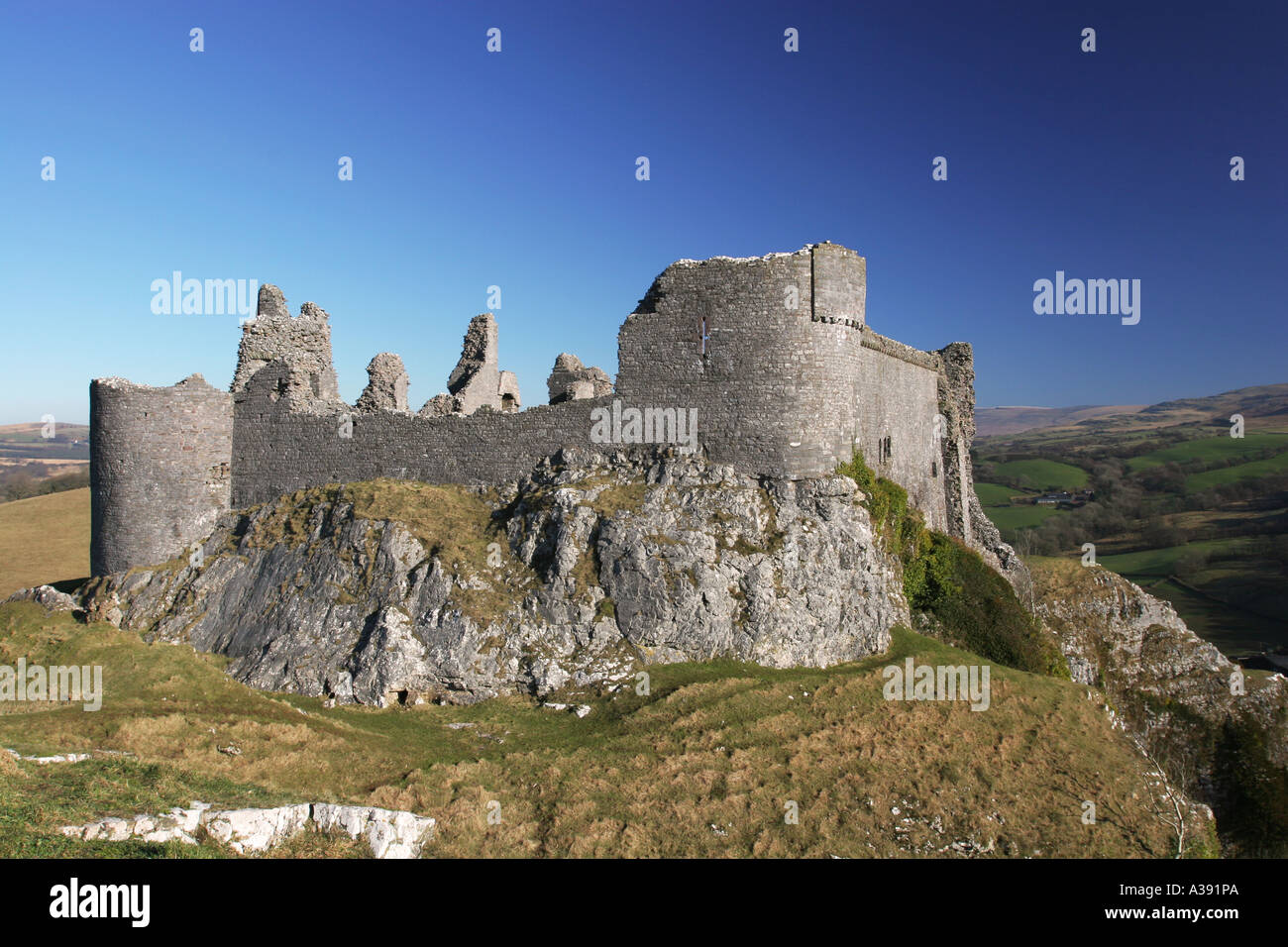 Stunning example of 12th century british castles, Carreg Cennen near ...