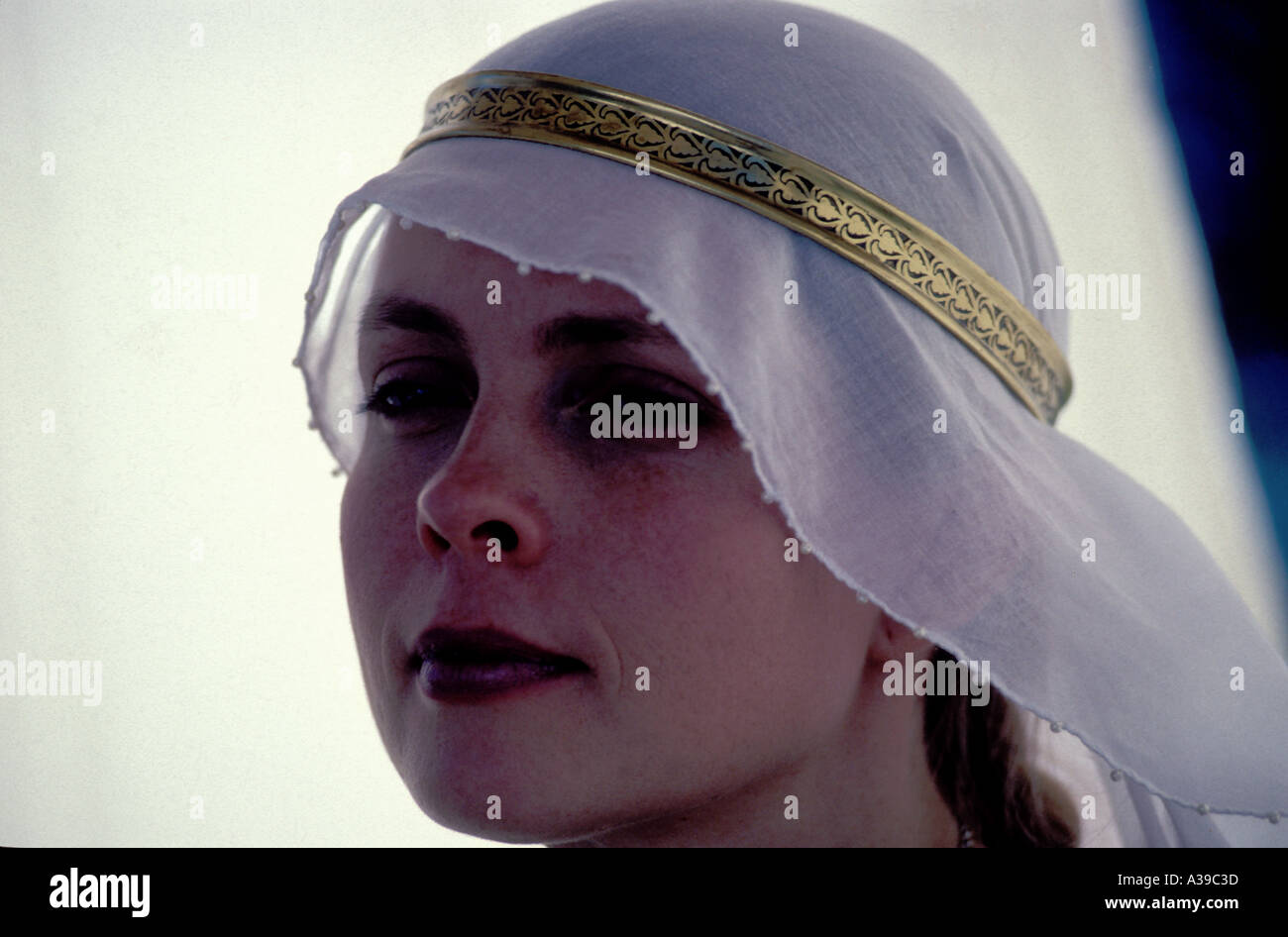 Medieval maiden hi-res stock photography and images - Alamy