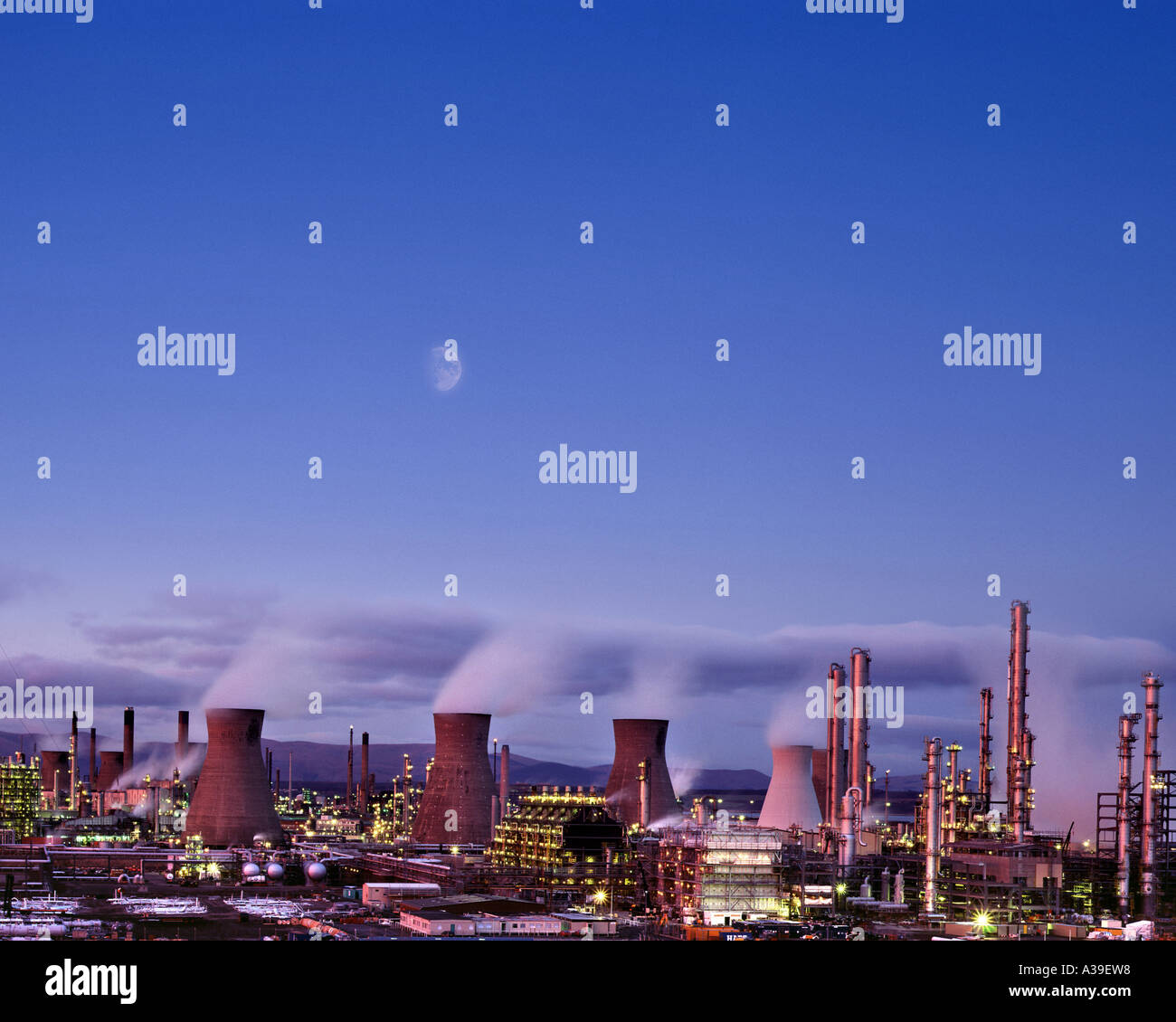 GB - SCOTLAND: Oil Refinery at Grangemouth Stock Photo - Alamy