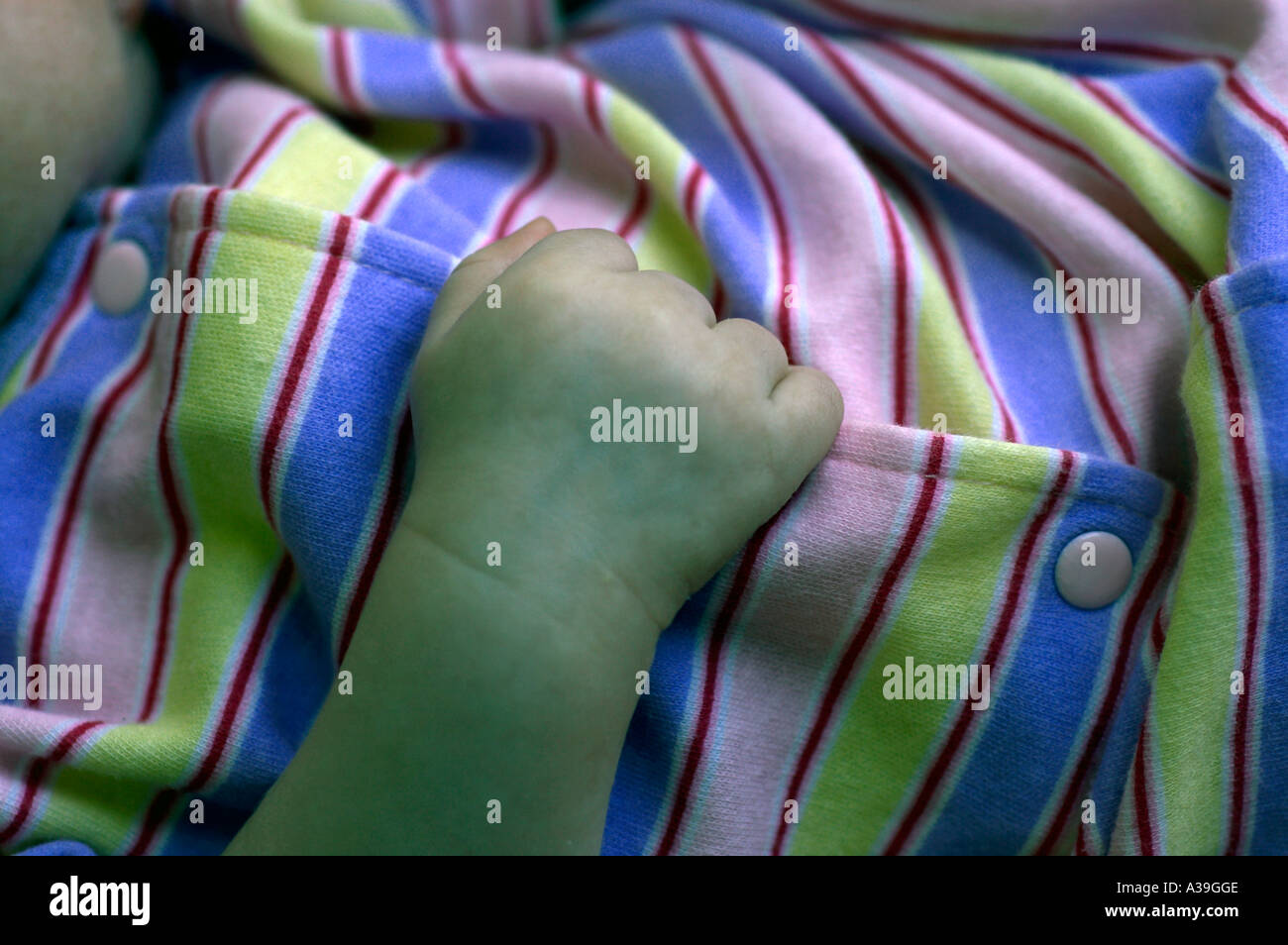newborn baby hand Stock Photo - Alamy