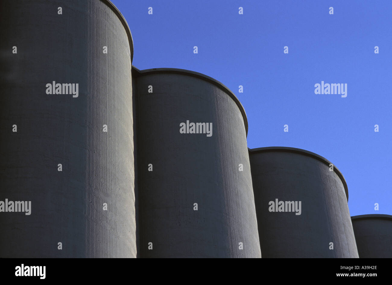 Long cylinder hi-res stock photography and images - Alamy