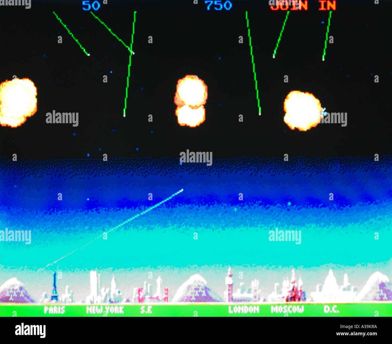 Missile command video game hi-res stock photography and images - Alamy