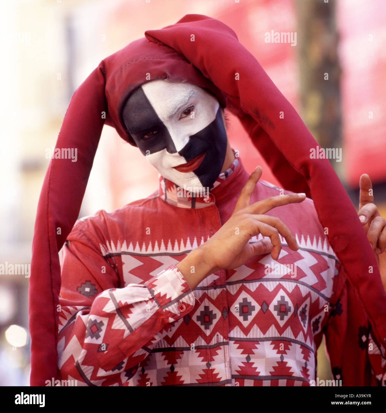 Street performance artist Barcelona Spain Stock Photo - Alamy