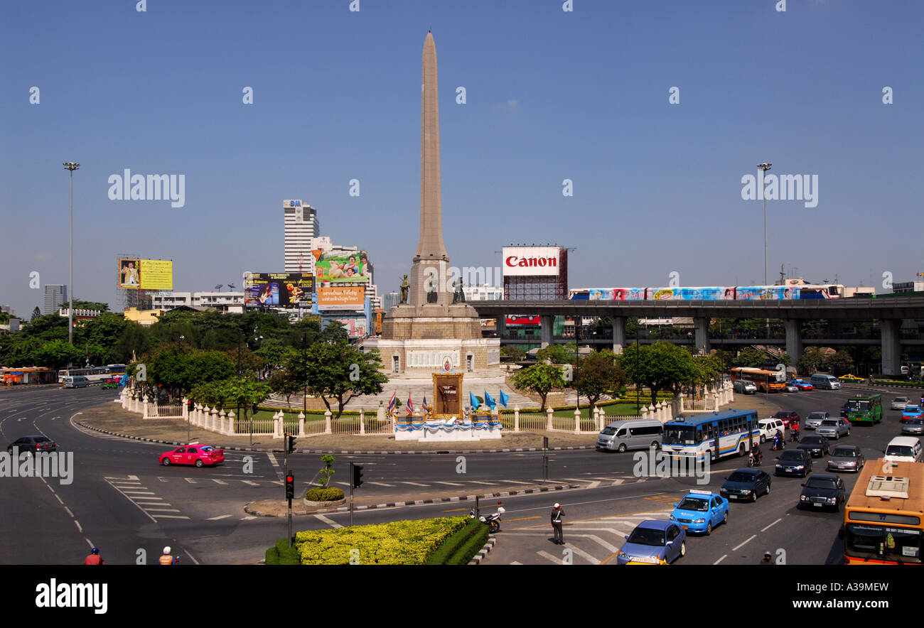 BTS Skytrain at Victory Monument Bangkok Thailand Stock Photo - Alamy