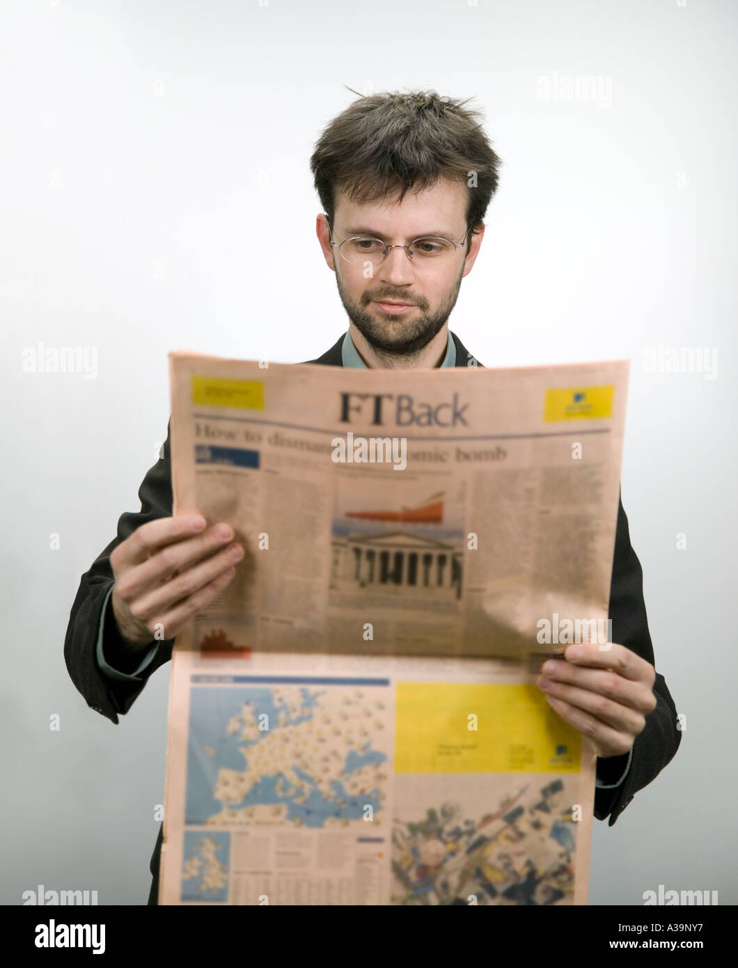 Ft headlines hi-res stock photography and images - Alamy