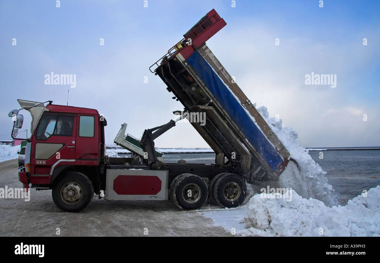 Dump truck dumping hi-res stock photography and images - Alamy