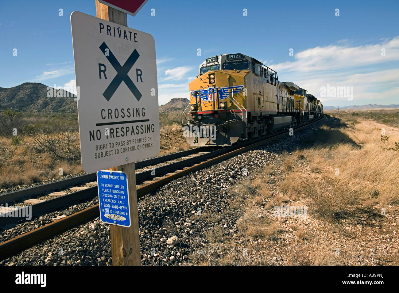 Union Pacific railway between Alpine and Marathon in west Texas Stock ...