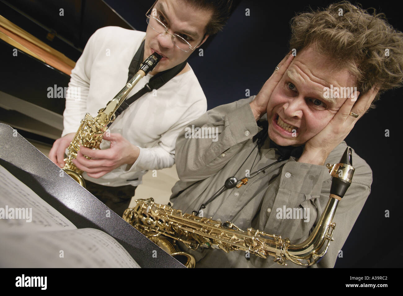 Two saxophonists hi-res stock photography and images - Alamy