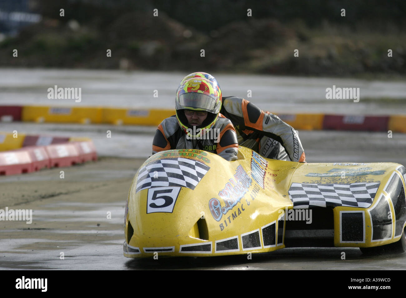 British motorcycle sidecar racing hi-res stock photography and images ...