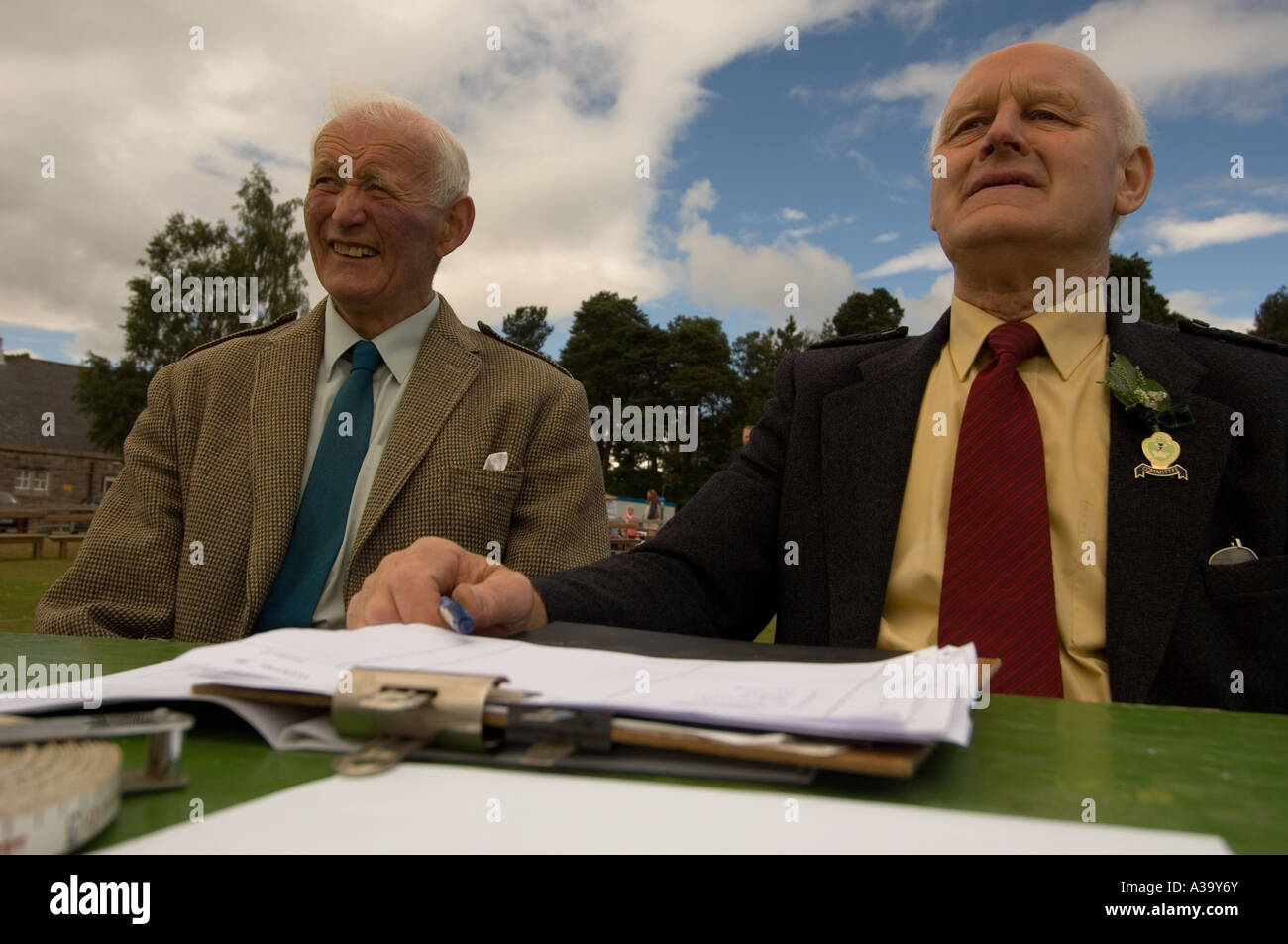 Sandy Gray left and Ed Anderson judges in the heavy competition at ...