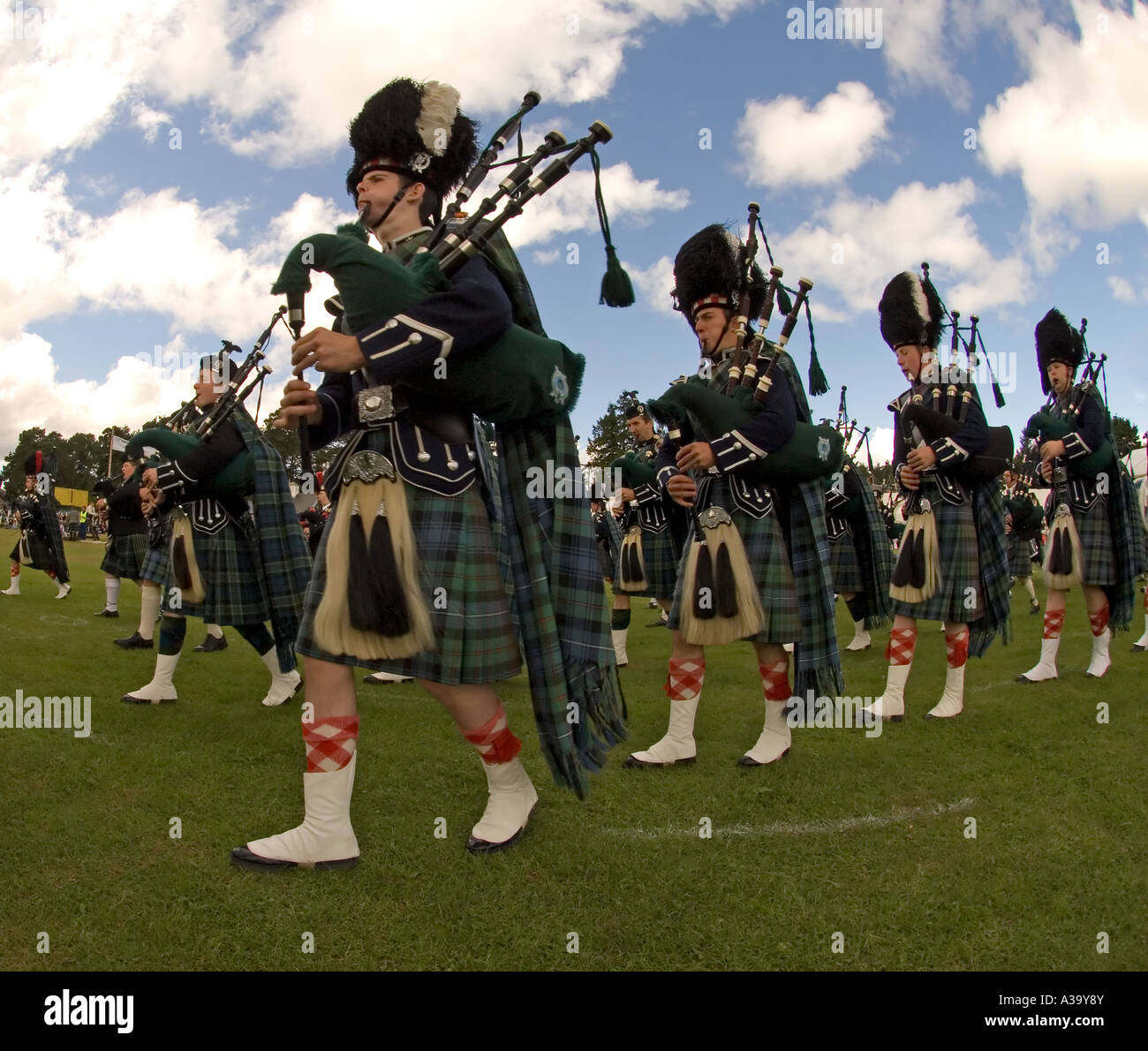 International pipe band hi-res stock photography and images - Alamy
