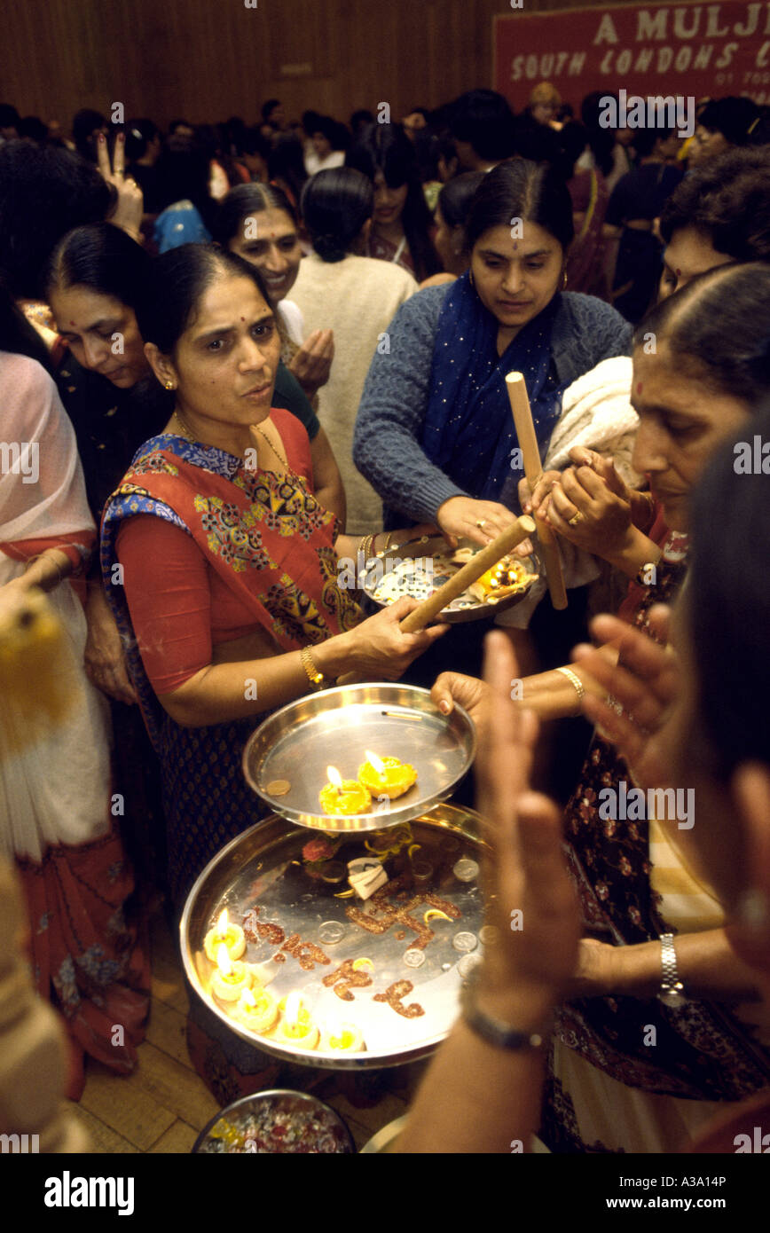 Hindus celebrating Diwali in a temple in London Stock Photo - Alamy