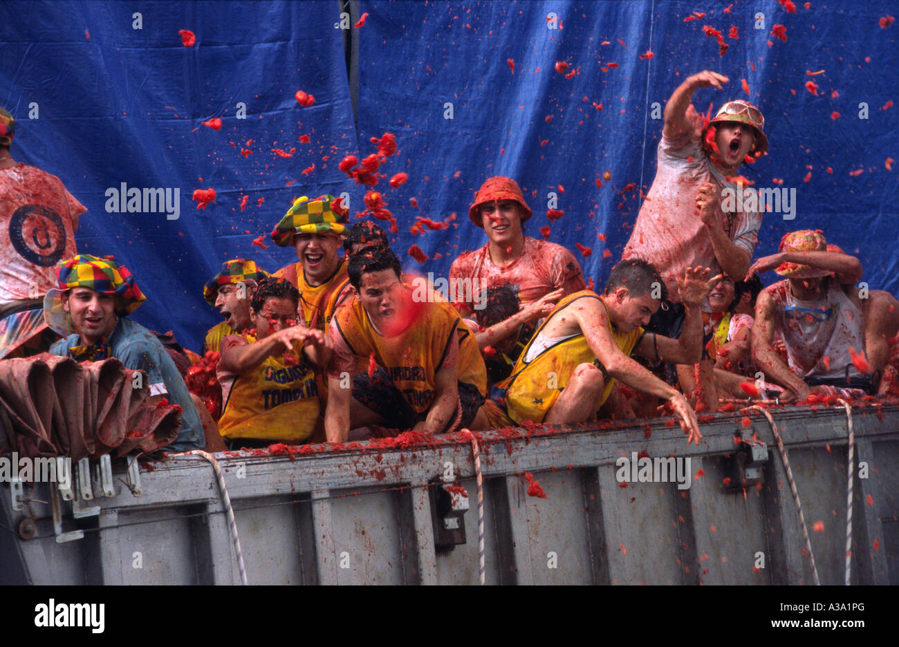 La Tomatina festival - Buñol, Valencia SPAIN Stock Photo - Alamy