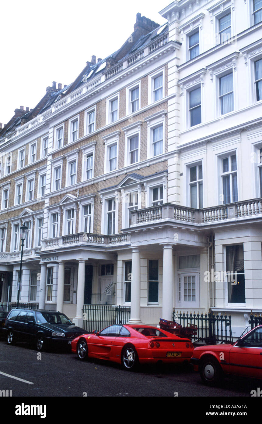 Expensive houses and cars hi-res stock photography and images - Alamy