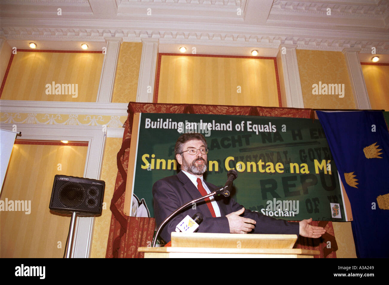 Mla sinn fein hi-res stock photography and images - Alamy